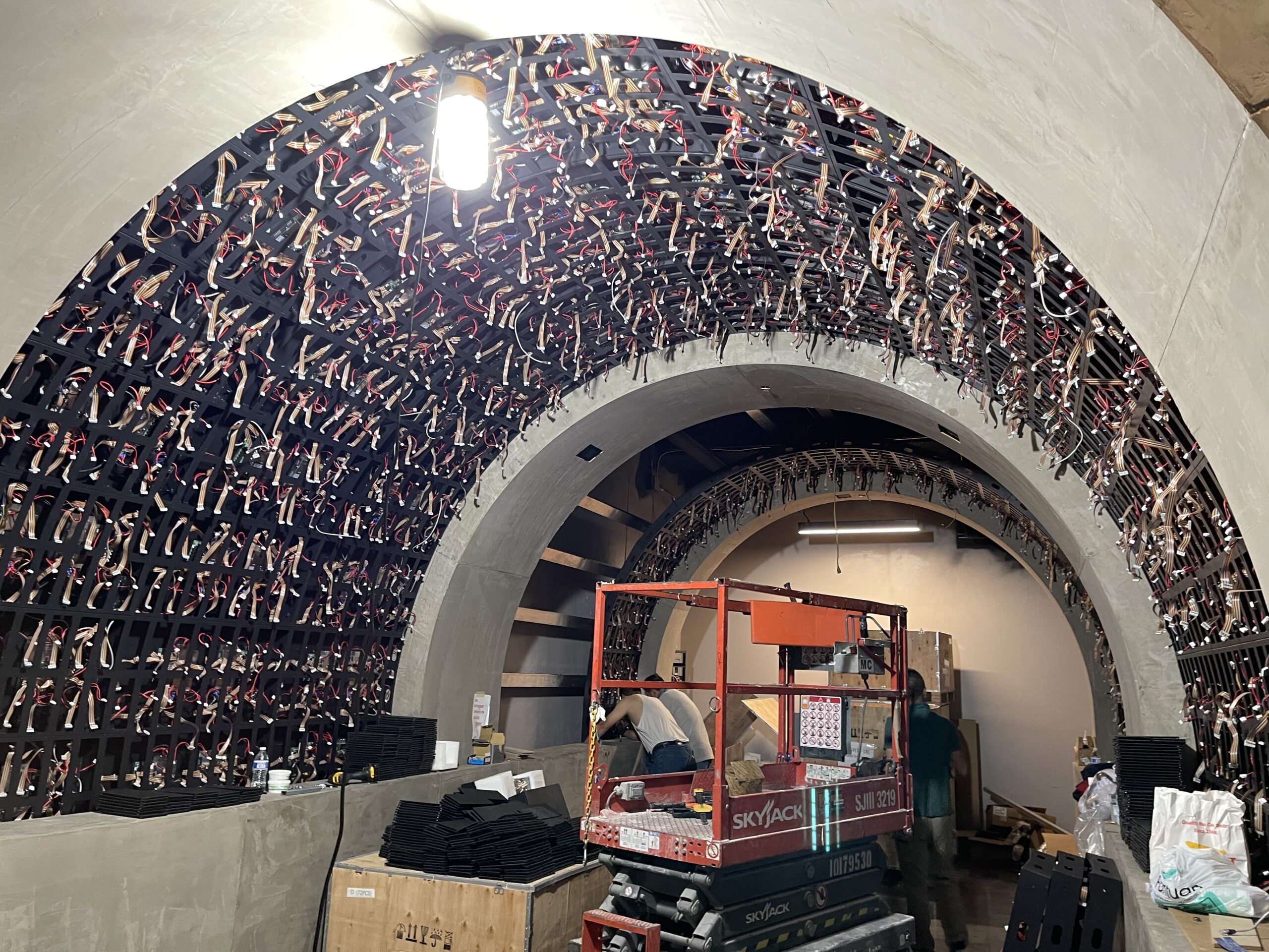 "LED Video Wall Arch" The Aquarium at Arcadia Earth Las Vegas Strip ...